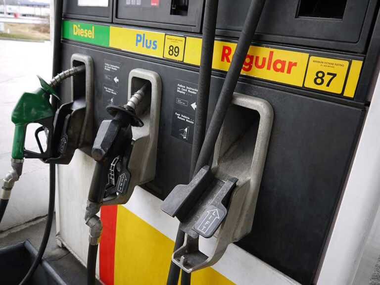 Gas Price Miracle — Families Finally Get Relief! | Headline Updates